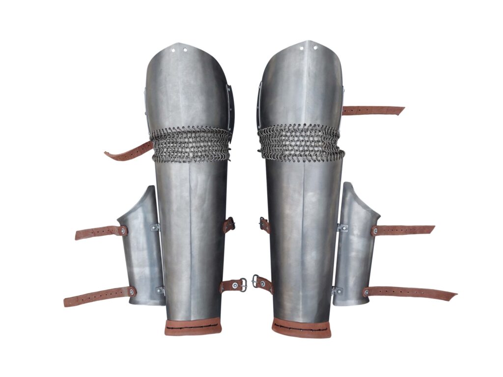 Greaves from Dmitrovka with additional . side protection. – Wargear